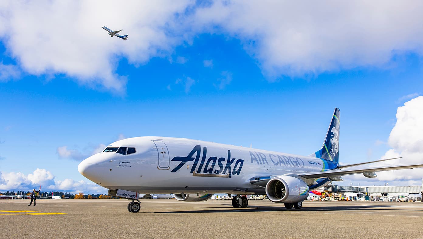 New bigger 737-800 freighter boosts cargo capacity | News | Alaska Air ...